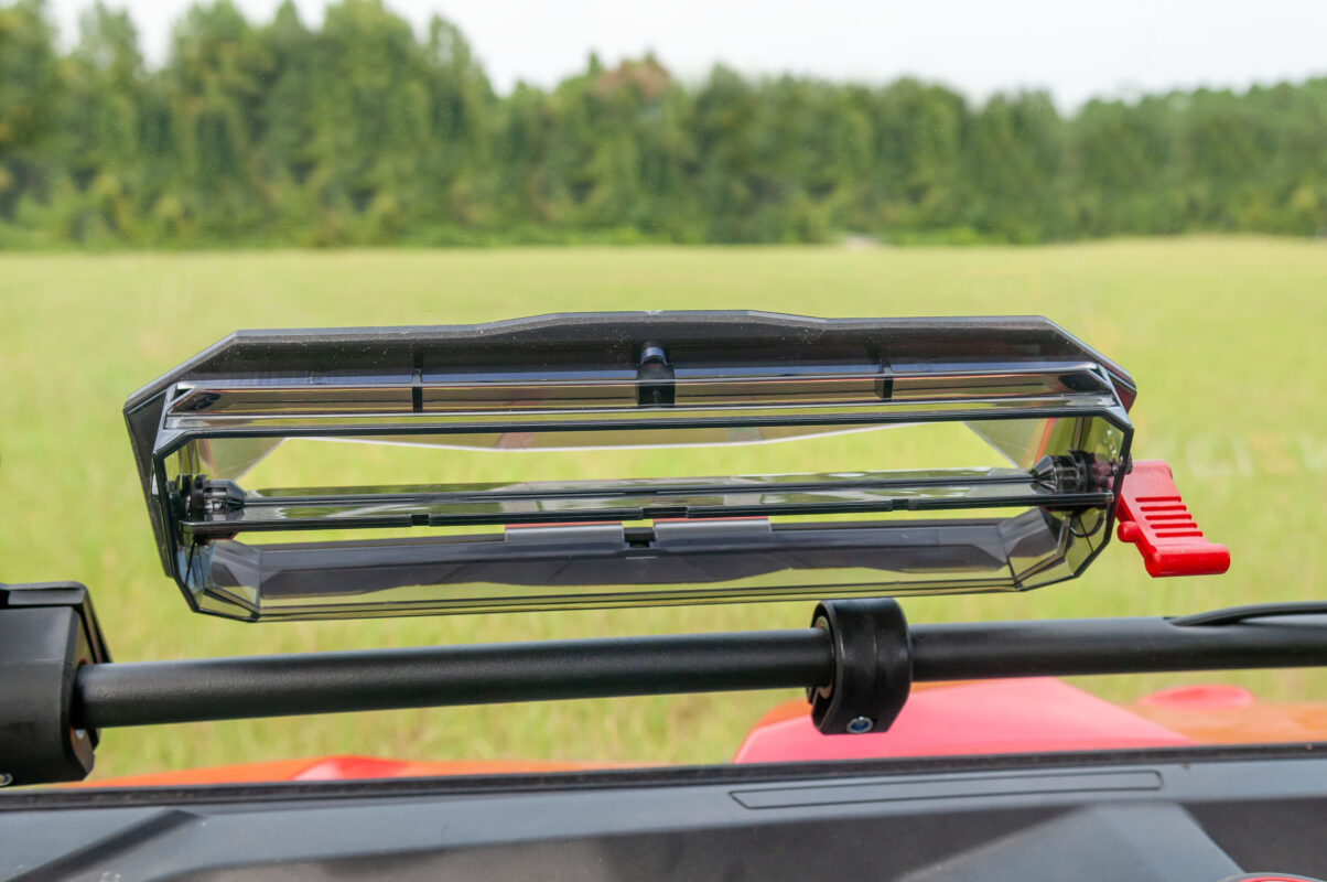 Flip-Up Vented Windshield (Scratch Resistant Polycarbonate) – Can-Am ...